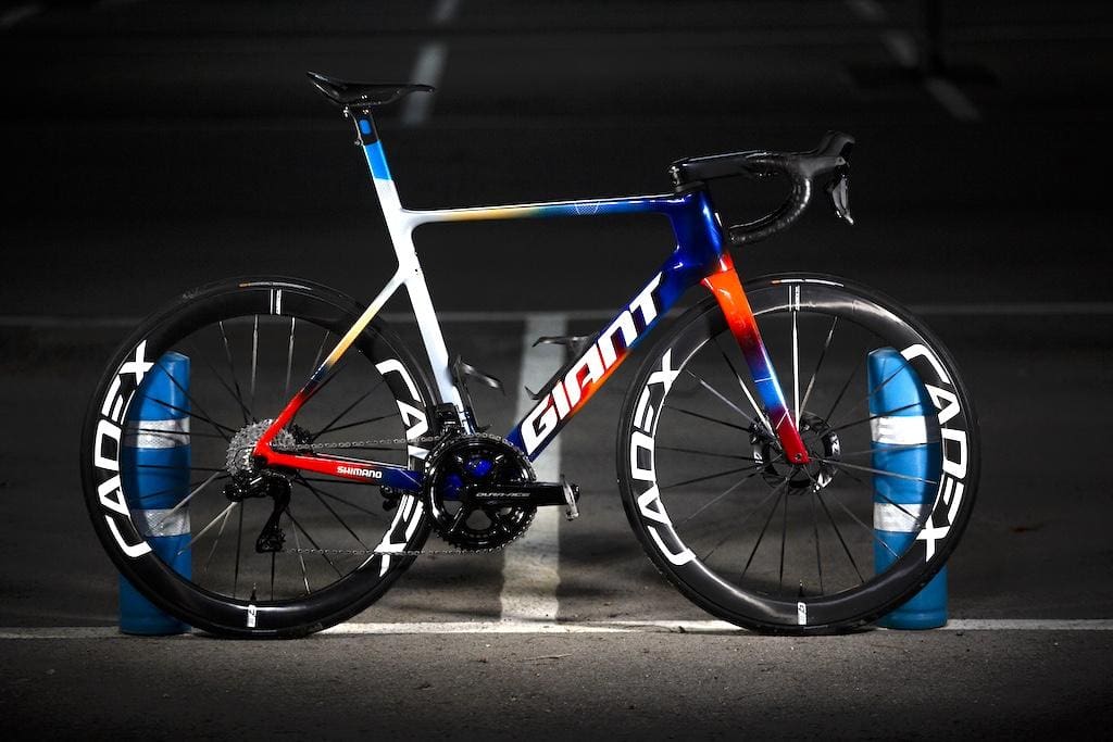Jayco-AlUla fait confiance au Giant Propel pour 2024 ! - Dimensions Vélo