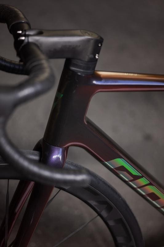 La collection 2025 de Giant TCR Advanced SL se dévoile en détails ...