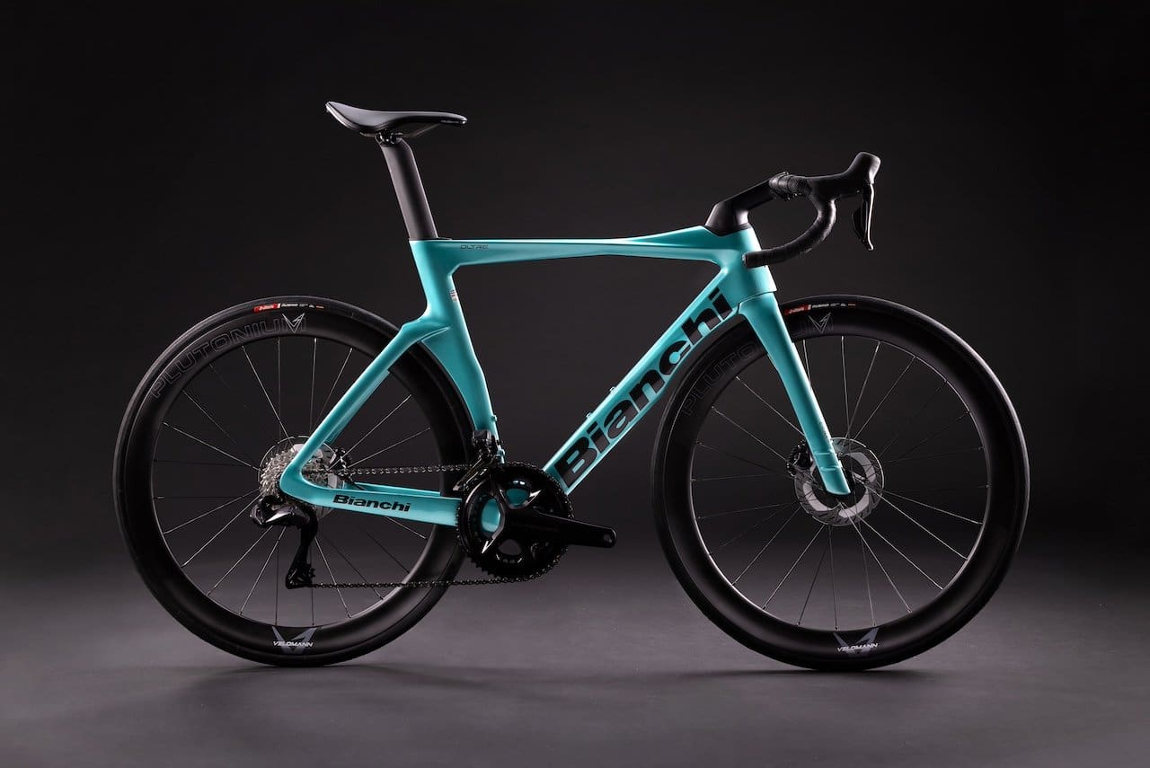 Bianchi Oltre de nouveaux coloris pour 2025 - Dimensions Vélo