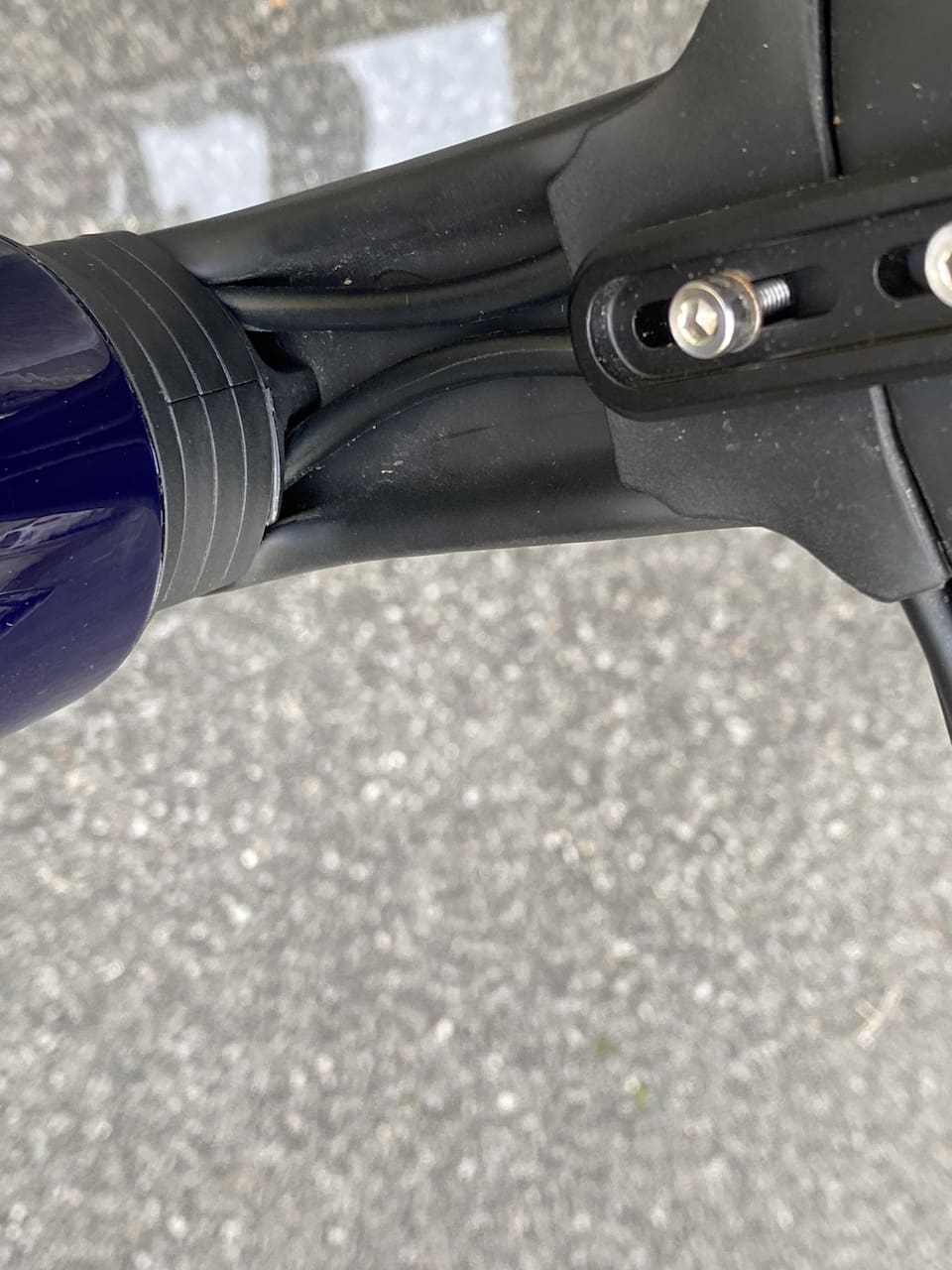 Test du Lapierre Xelius DRS 10.0, un vélo proche de celui de Romain ...
