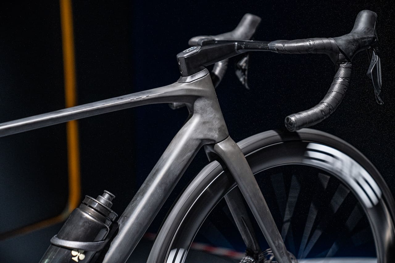 Colnago V5Rs plus léger , plus aérodynamique, plus performant ...